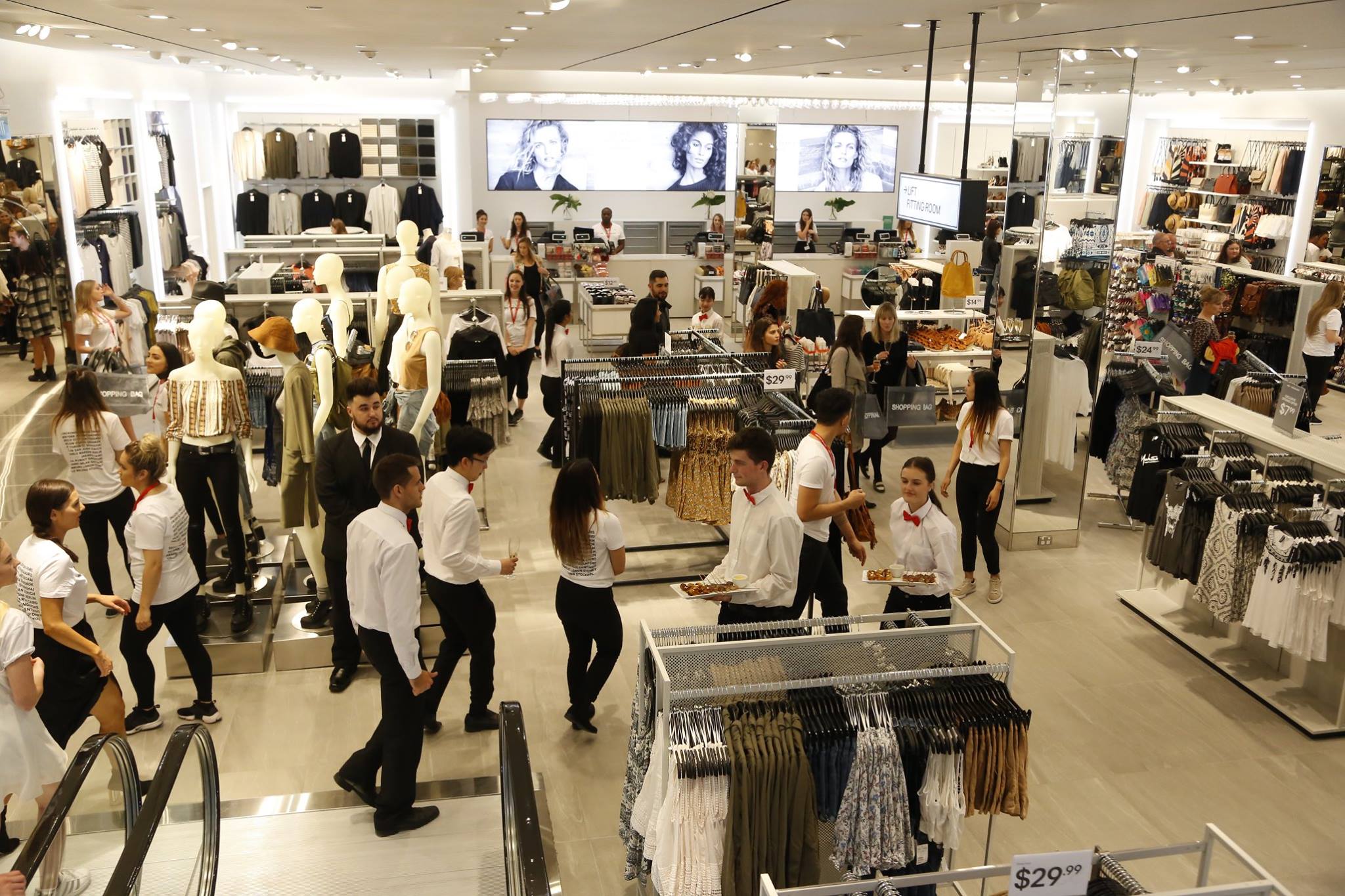 IMAGES OF THE WEEK // 3 OCTOBER - Apparel