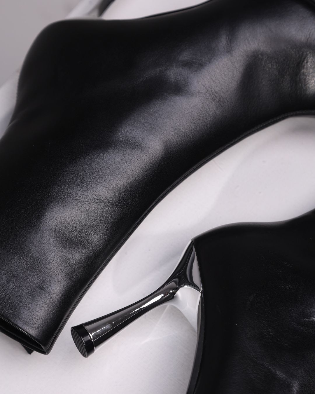 Mi Piaci x Rosalie Burns - Apparel